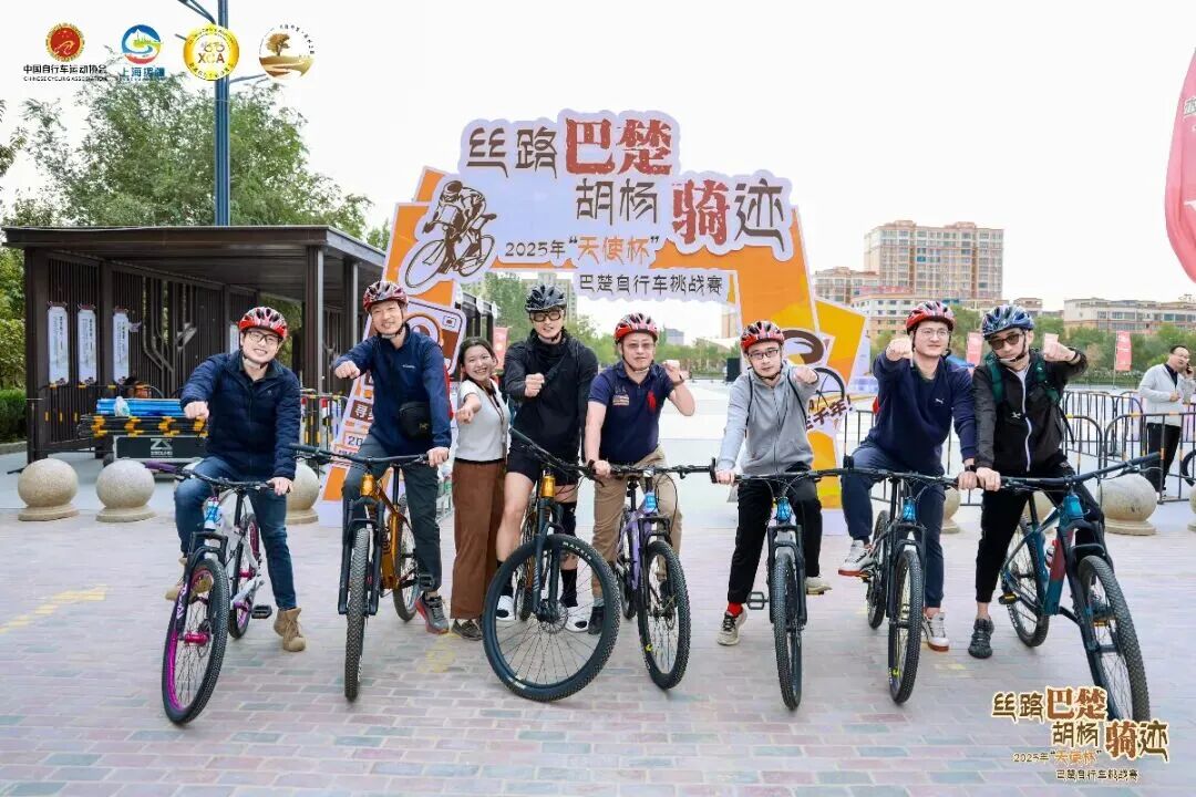 上海援疆前指临时党委赴巴楚县考察援疆项目，开展党建共建